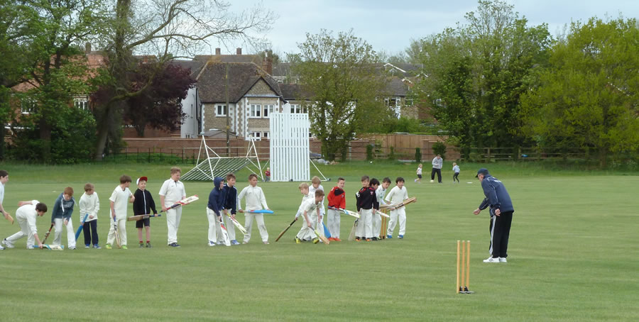 Outdoor Junior Cricket Coaching At Thame Town Cricket Club