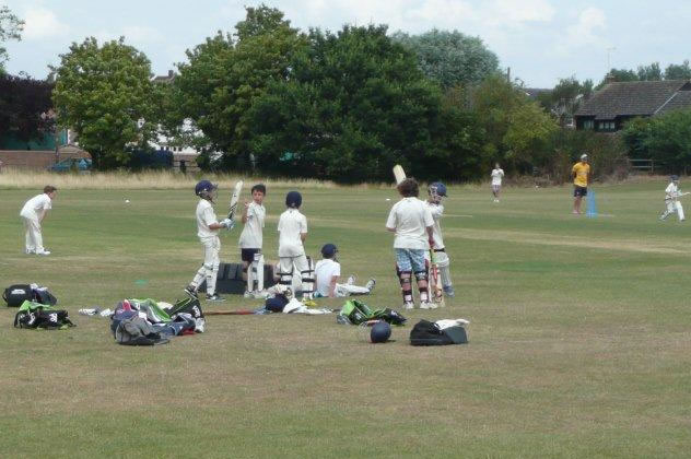 Schools Cricket Day At Thame - Thame Town Cricket Club